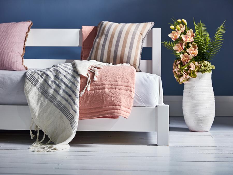 Modern Ohio Daybed | Get Laid Beds